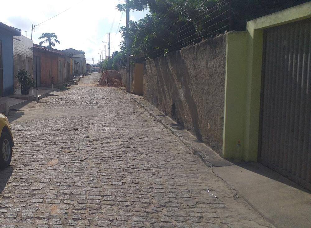 Ruas do povoado Triunfo na zona rural de Simão Dias continuam as ...