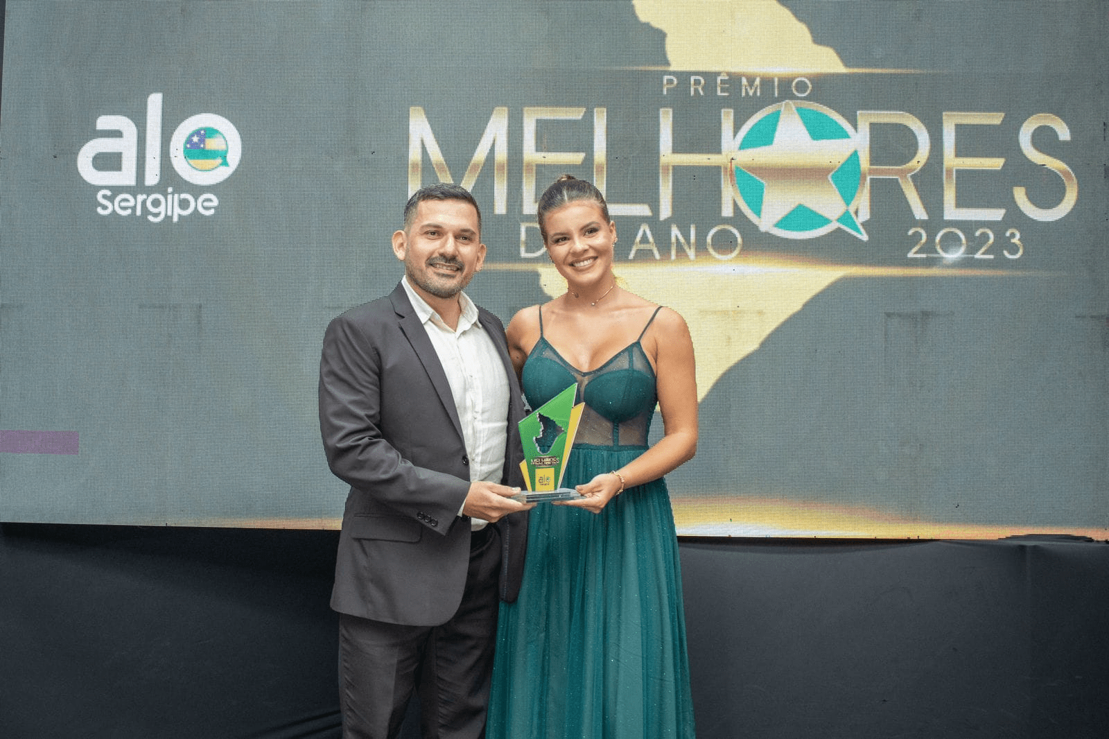 Alexandre Fontes recebe prêmio como destaque em assessoria em marketing ...