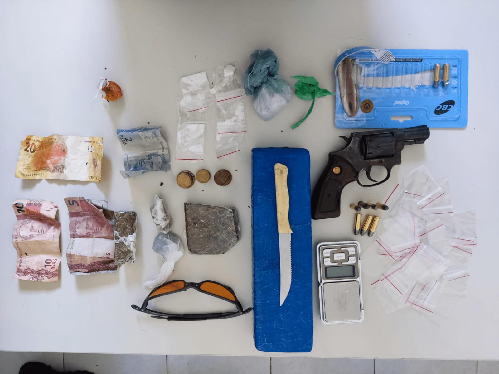 Polícia Civil Prende Homem Em Flagrante Por Posse Ilegal De Arma E